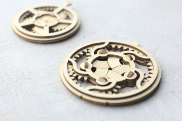 Making a Mechanical Iris - Laser Cut Wood